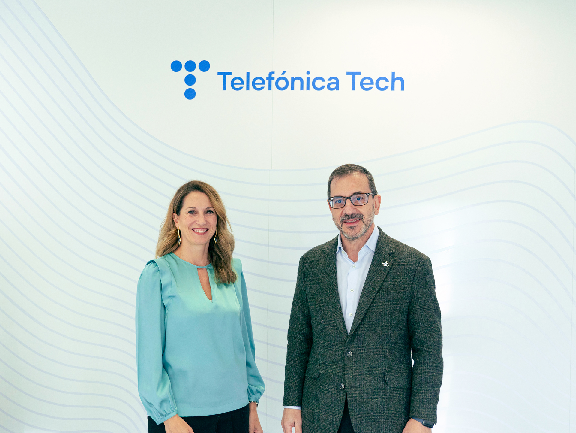 Telefónica Tech e IBM firman un acuerdo de colaboración para una ...